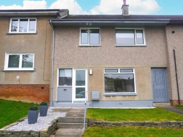 3 bedroom terraced house for sale in Elliot Crescent, Calderwo.