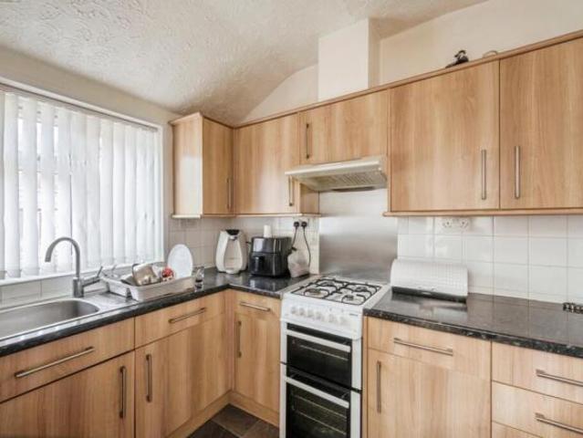 3 bedroom terraced house for sale in Elmfield Road, Doncaster, South Yorkshire, DN1