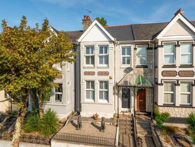 3 bedroom terraced house for sale in Elphinstone Road, Peverell, PL2