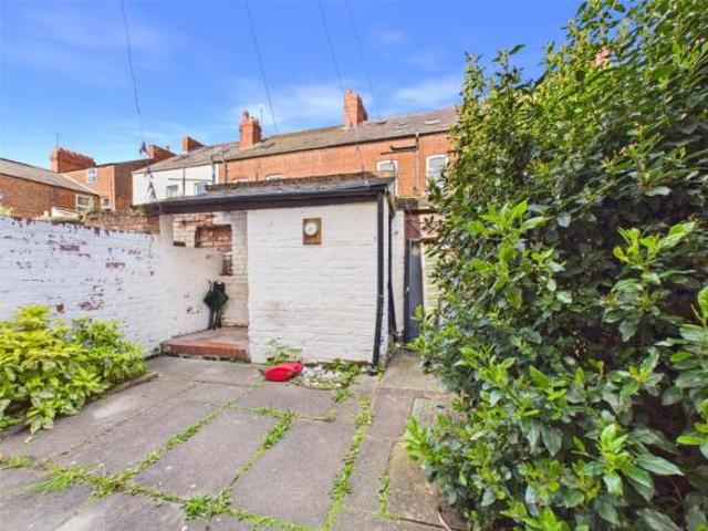 3 bedroom terraced house for sale in Ermine Road, Chester, Cheshire, CH2