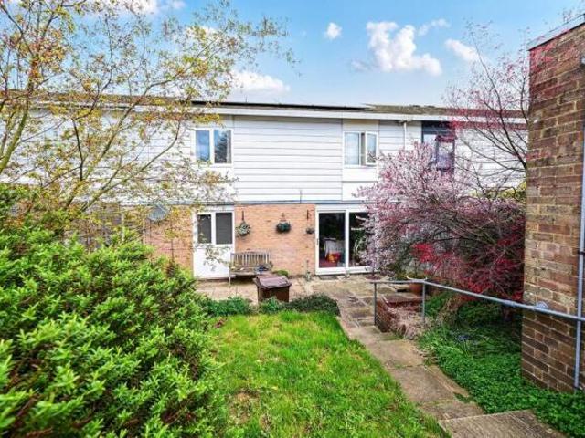 3 bedroom terraced house for sale in Fountains Close, Basingstoke, RG24