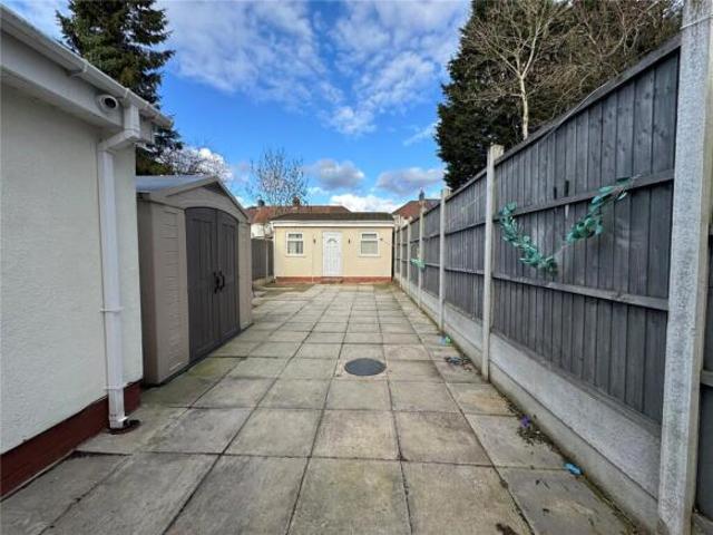 3 bedroom terraced house for sale in Fosbrooke Road, Birmingham, West Midlands, B10