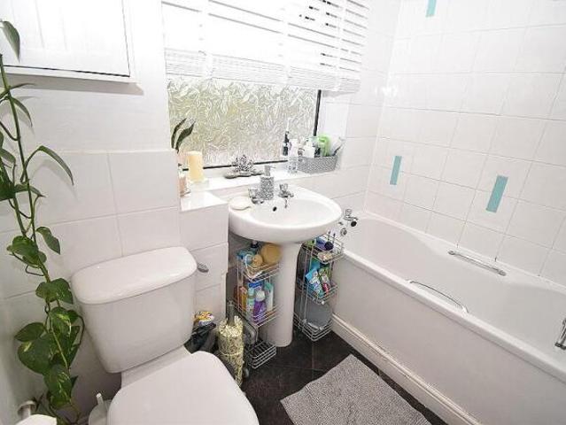 3 bedroom terraced house for sale in Fairhazel Drive, Exwick, Exeter, EX4