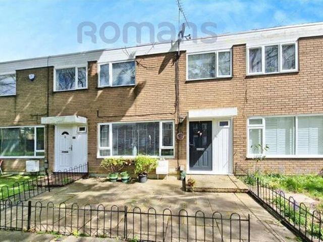 3 Bedroom Terraced House For Sale In Farnborough