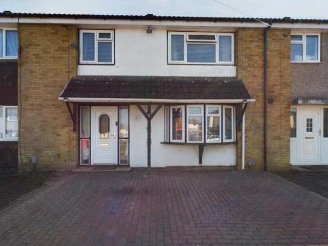 3 Bedroom Terraced House For Sale In Farnborough