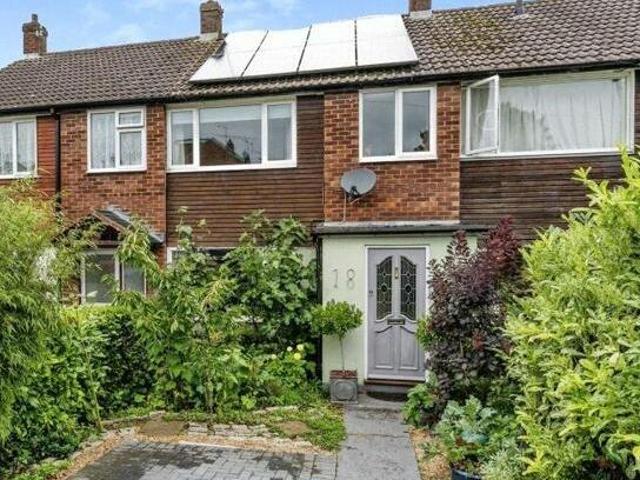 3 Bedroom Terraced House For Sale In Farnham, Surrey
