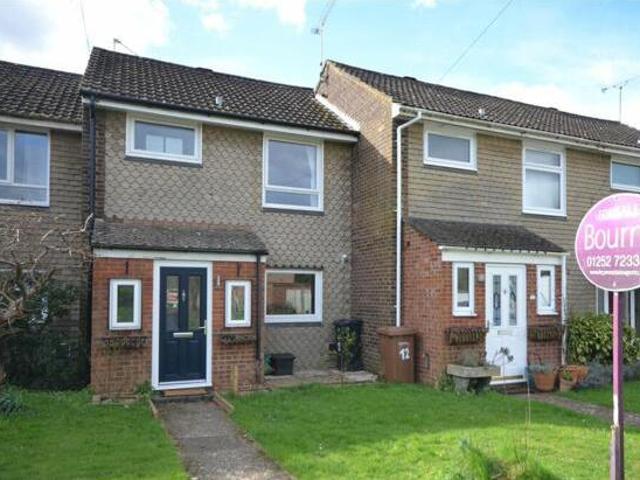 3 Bedroom Terraced House For Sale In Farnham, Surrey