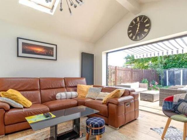 3 Bedroom Terraced House For Sale In Fartown, Huddersfield