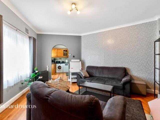 3 bedroom terraced house for sale in Fenton Road, London, N17
