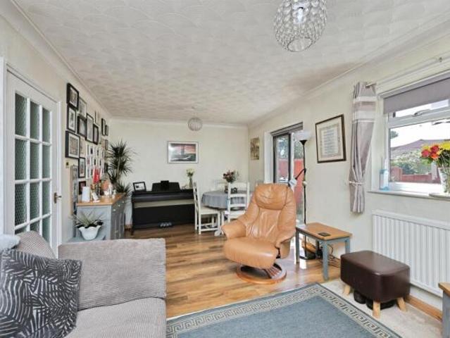 3 bedroom terraced house for sale in Fiddlewood Road, Norwich, NR6