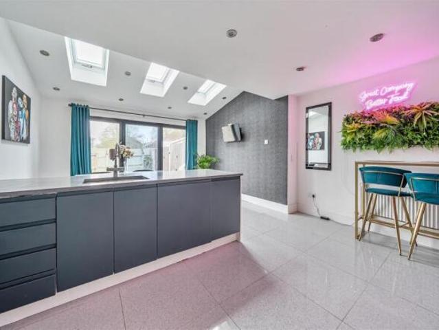 3 bedroom terraced house for sale in Finglesham Court, Maidstone, ME15