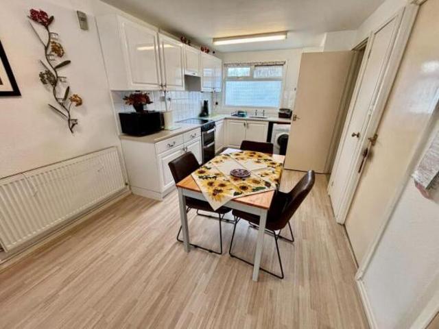 3 bedroom terraced house for sale in Flaxwell Court, Standens Barn, Northampton NN3