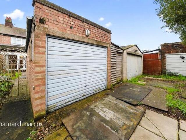3 bedroom terraced house for sale in Fruen Road, Feltham, TW14