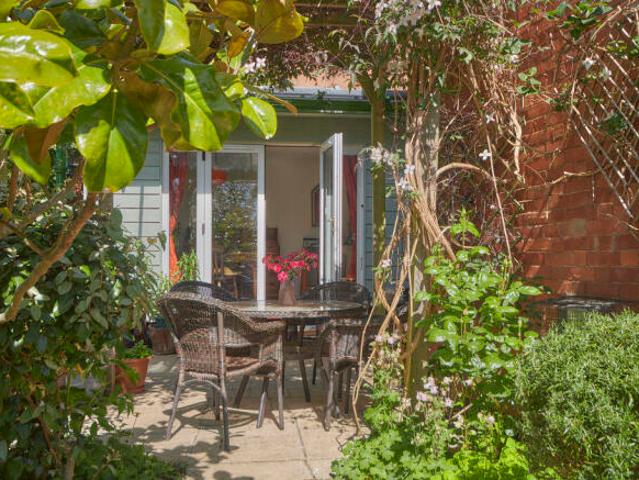 3 bedroom property for sale in Friars Green, St Leonards, Exeter, EX2