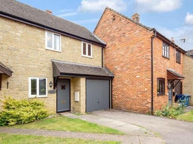 3 Bedroom Terraced House For Sale In Fringford