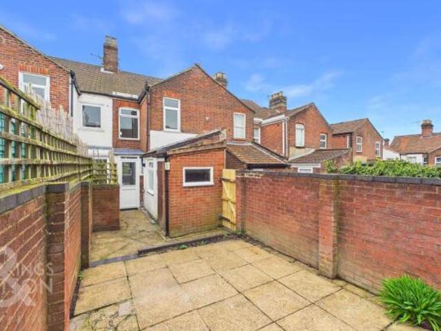 3 bedroom terraced house for sale in Knowsley Road, Norwich, NR3