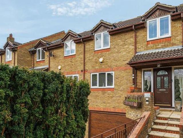 3 Bedroom Terraced House For Sale In Kempton Avenue, Lower Sunbury