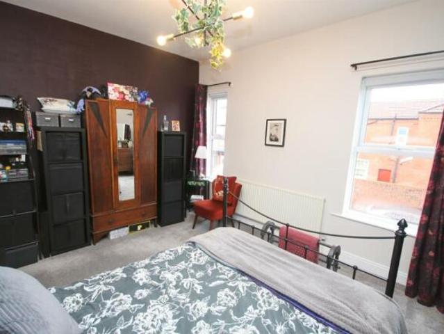 3 bedroom terraced house for sale in Kennedy Road, Salford, M5
