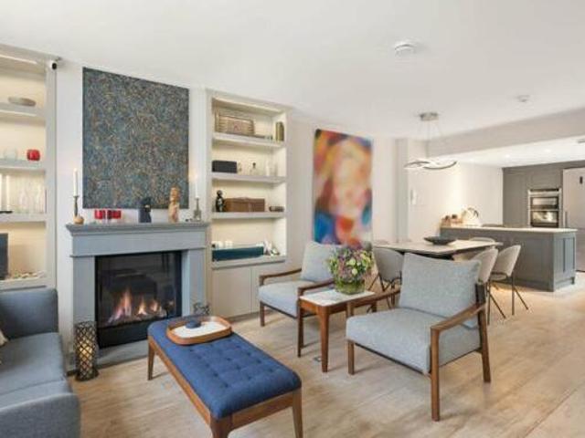 3 Bedroom Terraced House For Sale In Kensington
