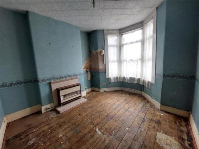 3 bedroom terraced house for sale in Kensington Park, Easton, Bristol, BS5