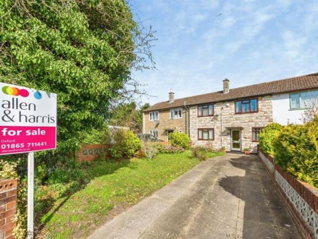 3 bedroom terraced house for sale in Kersington Crescent, Oxford, OX4