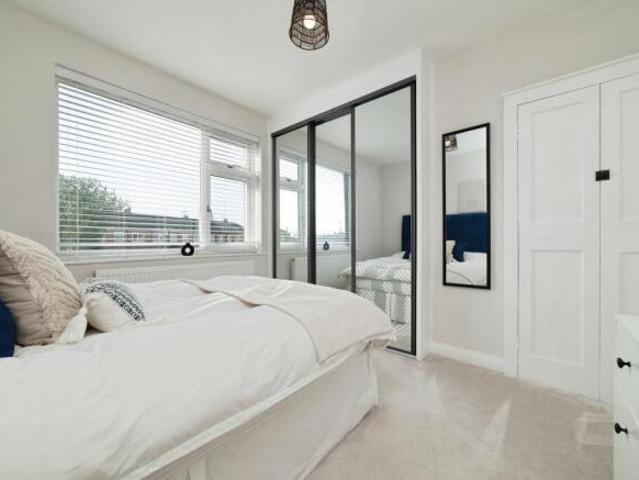 3 bedroom terraced house for sale in Kingston Road, Hull, HU10