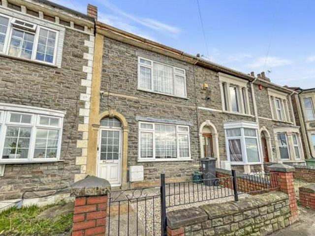 3 Bedroom Terraced House For Sale In Kingswood