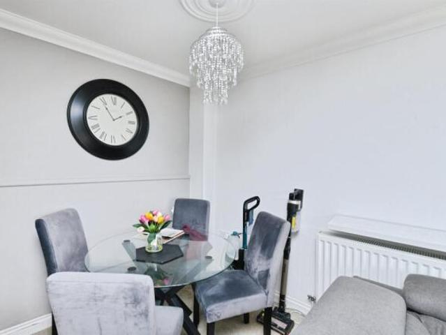 3 bedroom terraced house for sale in Kings Tamerton Road, Plymouth, PL5