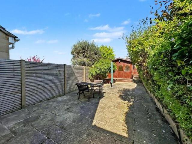 3 bedroom terraced house for sale in Kipling Avenue, Bath, BA2