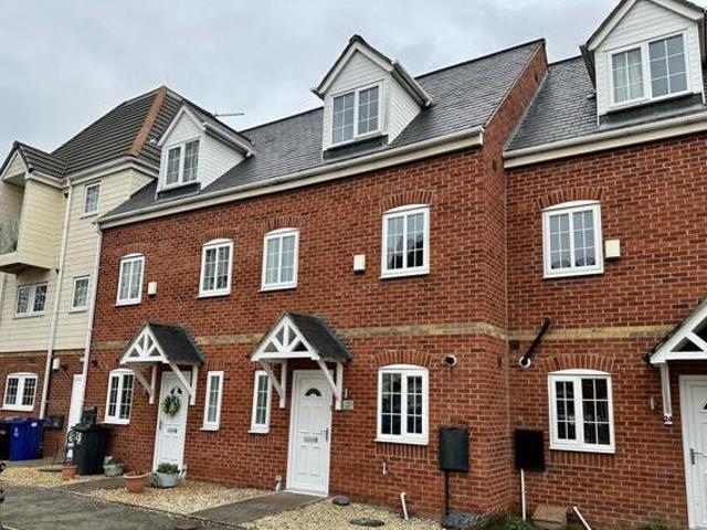 3 Bedroom Terraced House For Sale In Kirk Sandall