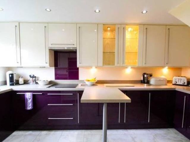 3 bedroom terraced house for sale in Howitts Gardens St Neots PE19