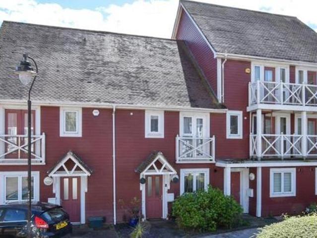 3 Bedroom Terraced House For Sale In Holborough Lakes