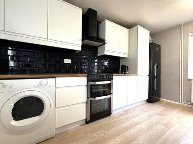3 bedroom terraced house for sale in Holbein Mews, Swindon, Wiltshire, SN5