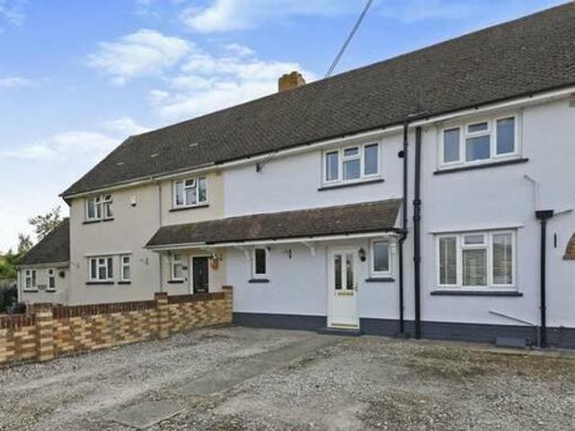 3 bedroom terraced house for sale in Homefield Way Braintree CM77