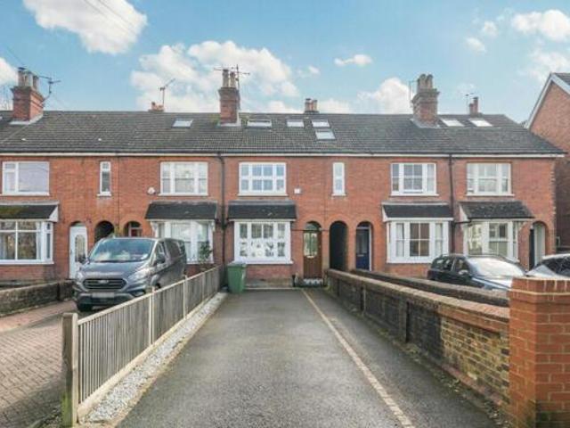 3 Bedroom Terraced House For Sale In Horsham