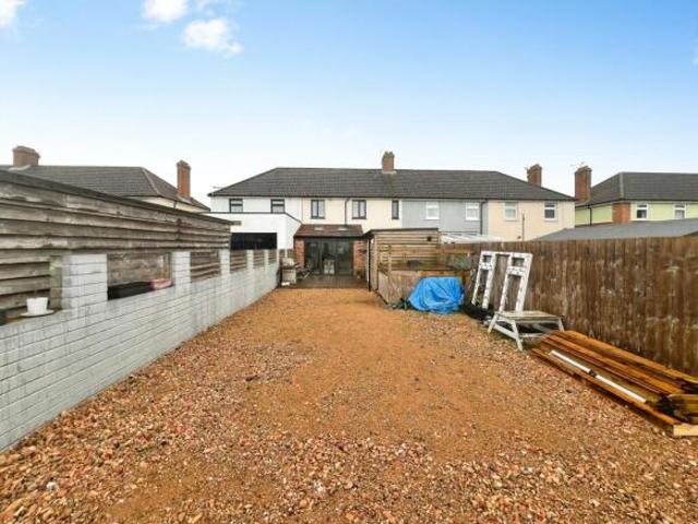 3 bedroom terraced house for sale in Hossack Road Ipswich, IP3