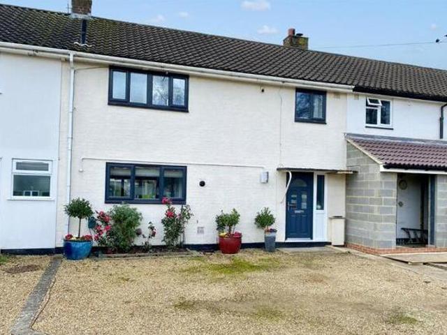 3 Bedroom Terraced House For Sale In Hatfield, Hertfordshire