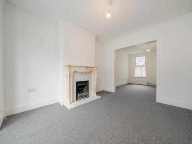 3 bedroom terraced house for sale in Havelock Road, Gravesend, Kent, DA11