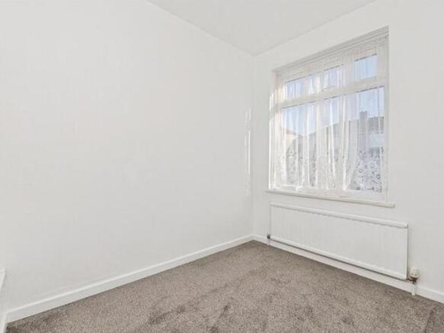 3 bedroom terraced house for sale in Hawthorn Avenue, Hanham, Bristol, BS15