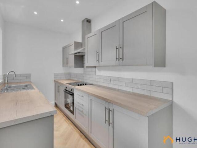 3 bedroom terraced house for sale in Hawthorn Road, Hillsborough, Sheffield, S6