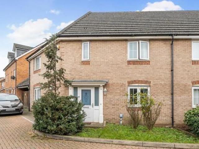 3 Bedroom Terraced House For Sale In Hayes