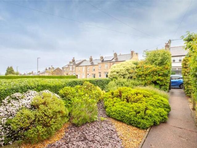 3 bedroom terraced house for sale in Hazel Grove, Linthwaite, Huddersfield, HD7