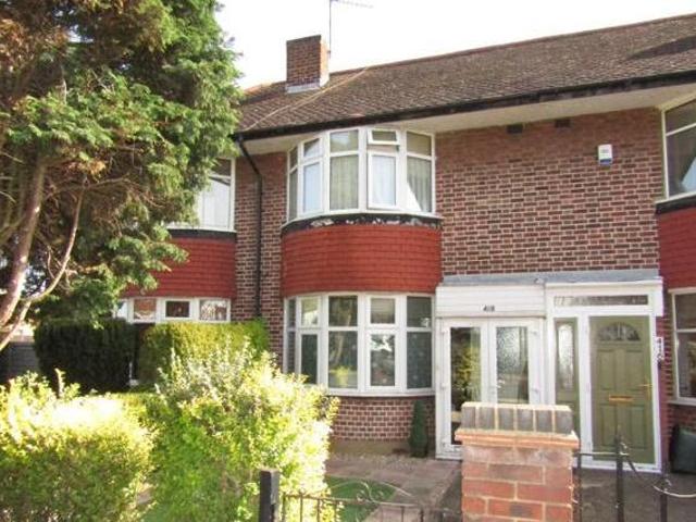 3 Bedroom Terraced House For Sale In Hainault, Essex