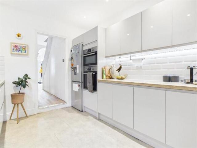 3 bedroom terraced house for sale in Hall Street, Bristol, BS3