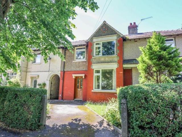 3 bedroom terraced house for sale in Halton Road, Lancaster, LA1