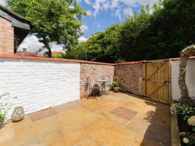 3 bedroom terraced house for sale in Hammett Road, Chorlton Green, M21