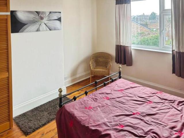 3 bedroom terraced house for sale in Harborough Road, Oadby, LE2