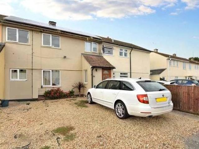 3 bedroom terraced house for sale in Hardings Strings Didcot Oxfordshire OX11