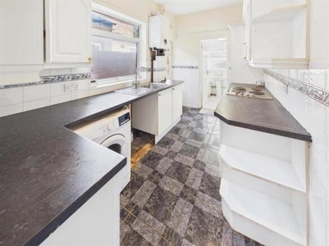 3 bedroom terraced house for sale in Harefield Road, Stoke, Coventry, CV2