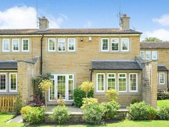 3 Bedroom Terraced House For Sale In Harewood, Leeds